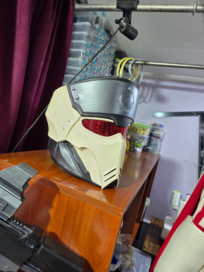 UF-16 Inspector from Helldivers 2 with SMG-32 Reprimand – GNG Cosplay