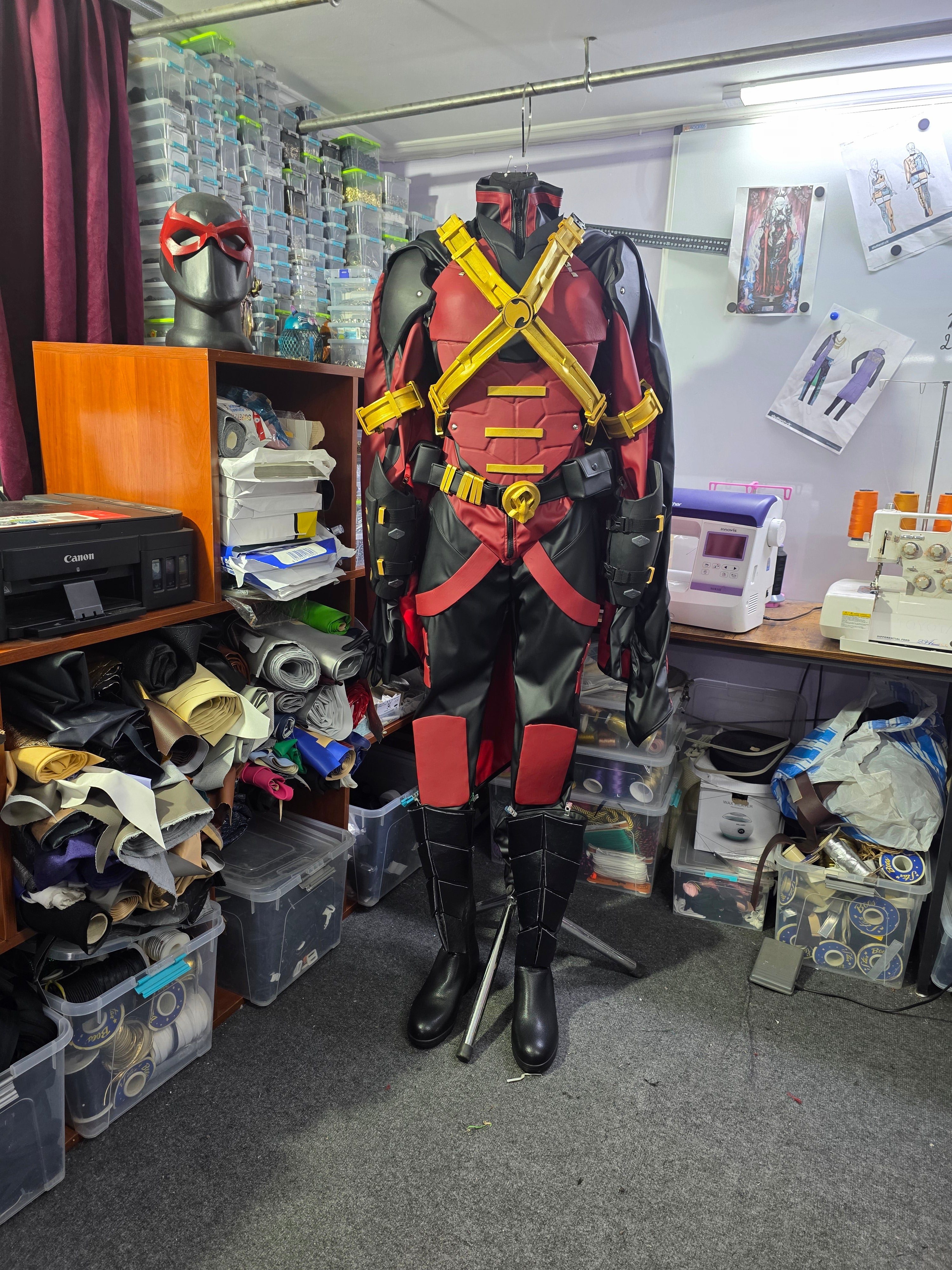 Tim Drake Red Robin Cosplay – GNG Cosplay